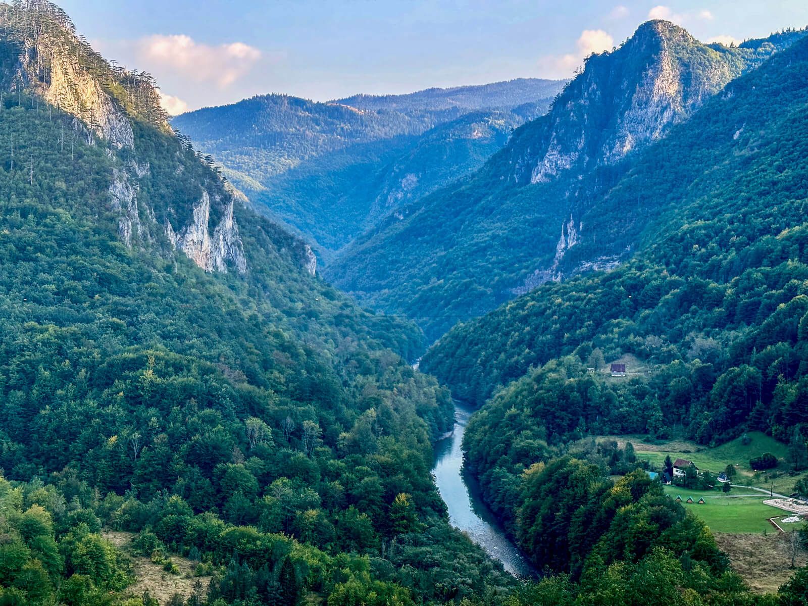 Roadtrip Montenegro: Beachlife Und Balkancharme